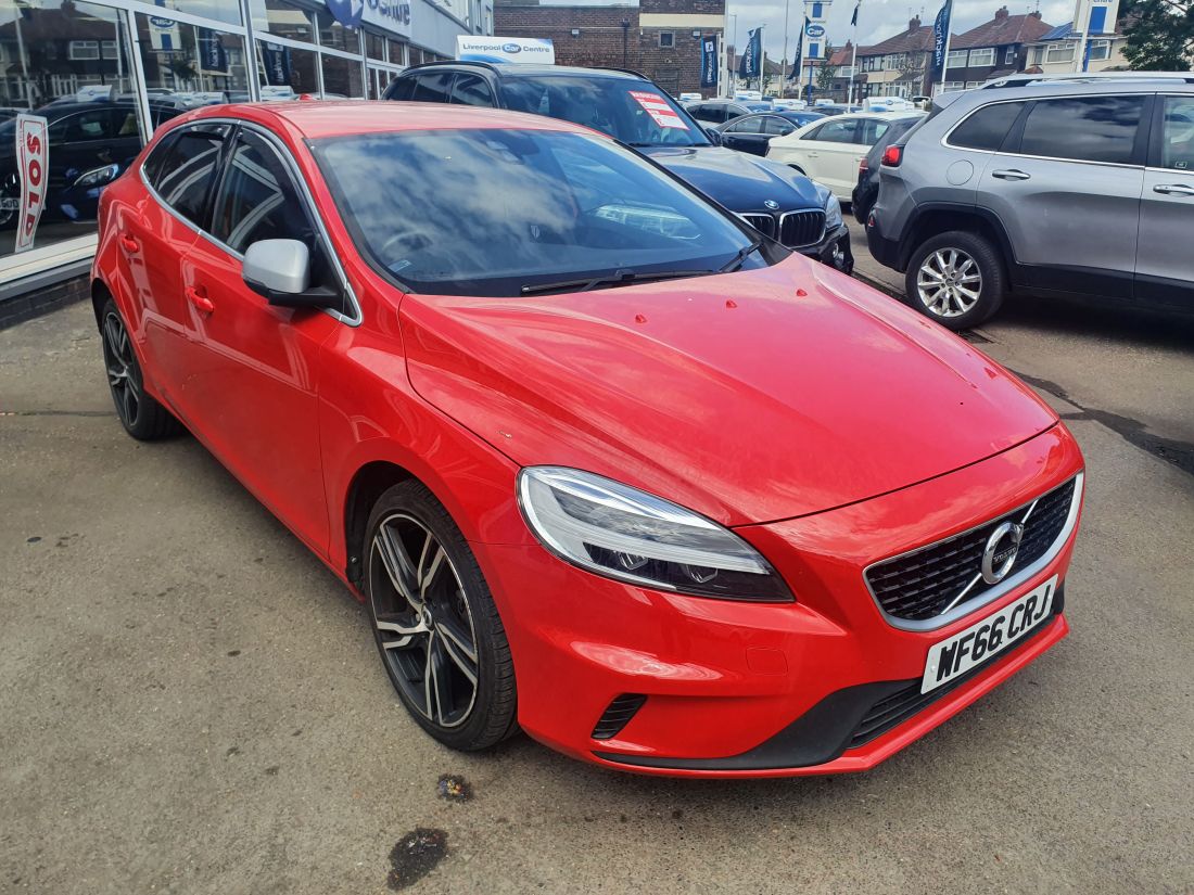 Volvo V40 - Liverpool Car Centre