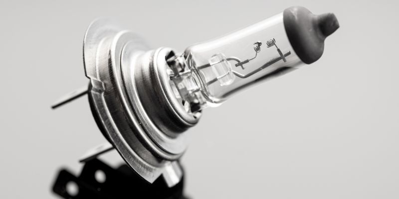 Change Your Headlight Bulb In 6 Simple Steps - Carlton Car Centre Ltd
