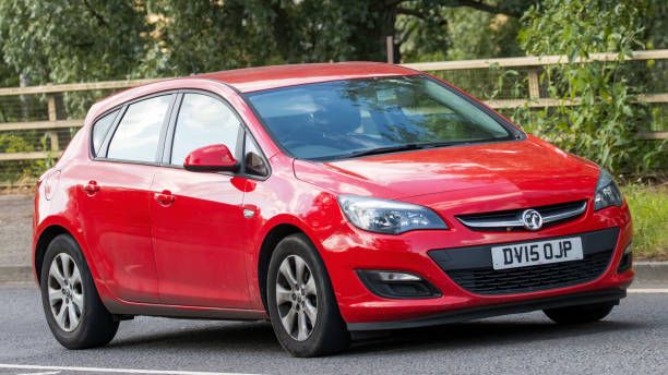 Vauxhall Astra vs. Vauxhall Corsa