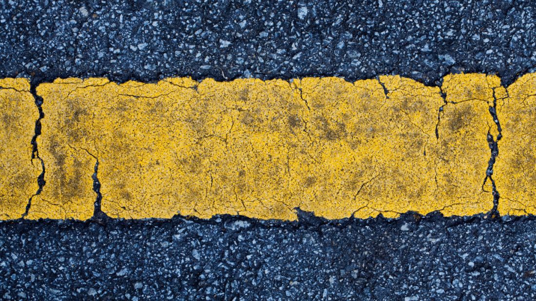 Can You Park On A Single Yellow Line? - CarSynergy