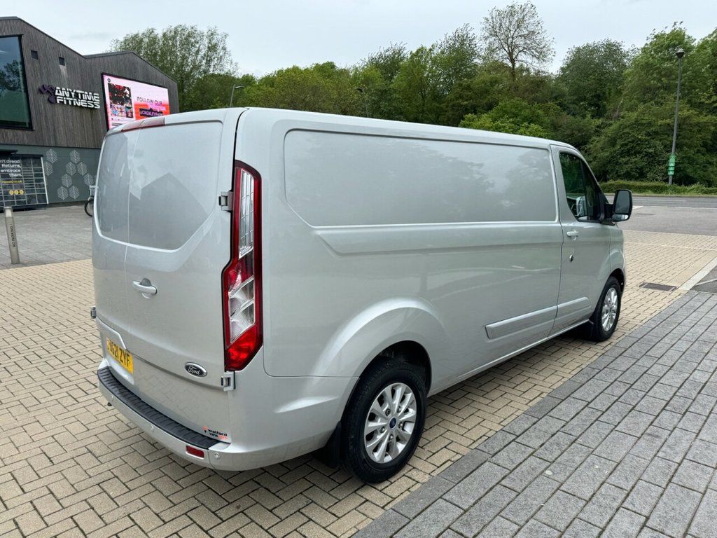 5 Reasons You Should Buy a Ford Transit Custom - Watfordvans.com