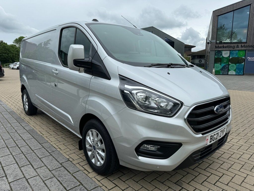 5 Reasons You Should Buy a Ford Transit Custom - Watfordvans.com