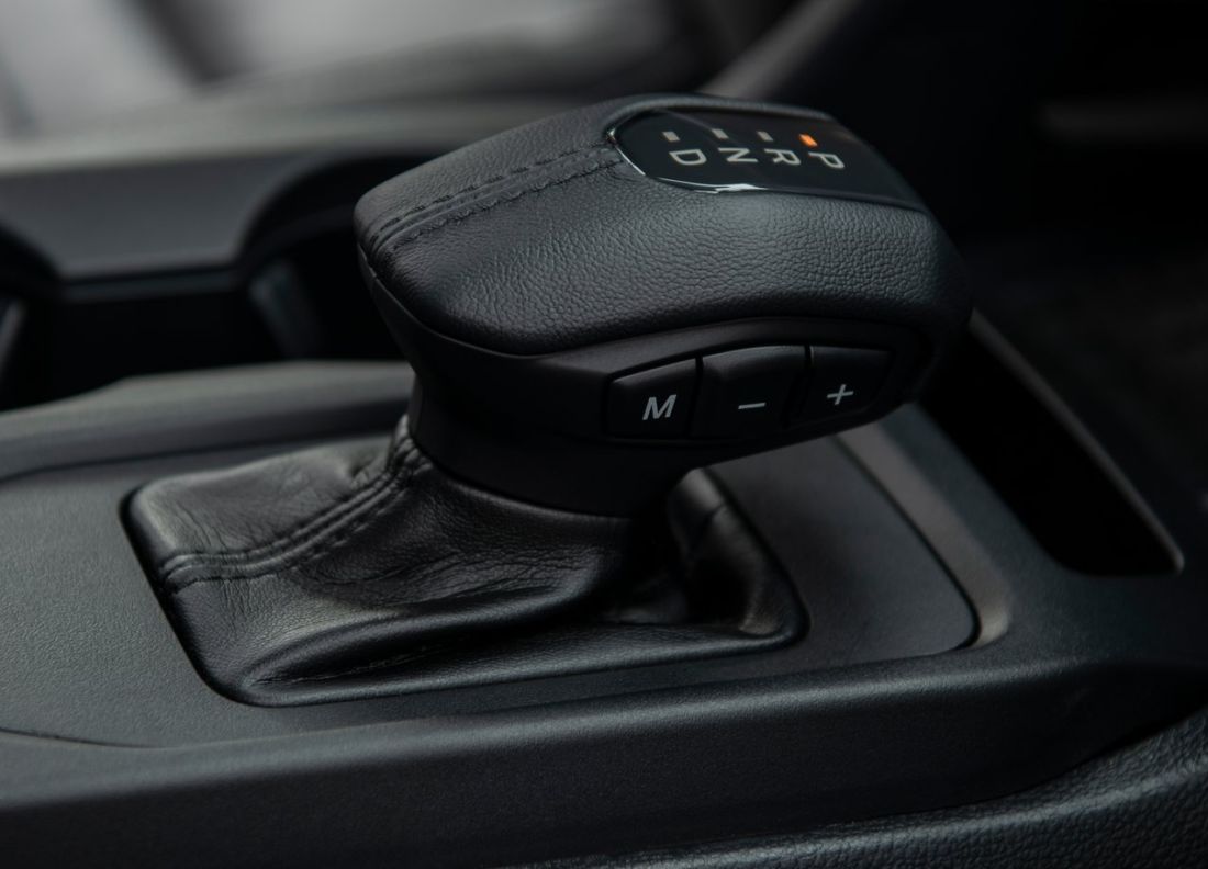 Mastering the Art of Driving Automatic Cars - Our Car Ltd