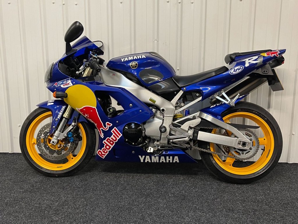 1999 Yamaha Yzf R1 1.0 Yzf R1 0D £7,995