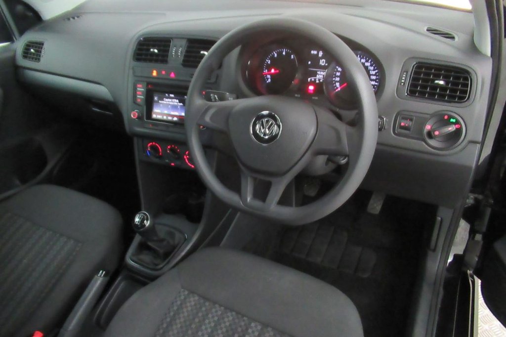Volkswagen Polo Highline Interior
