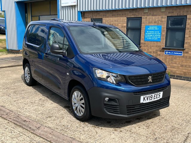 Used Peugeot Boxer vans for sale. Peugeot Boxer Dealer Northampton ...