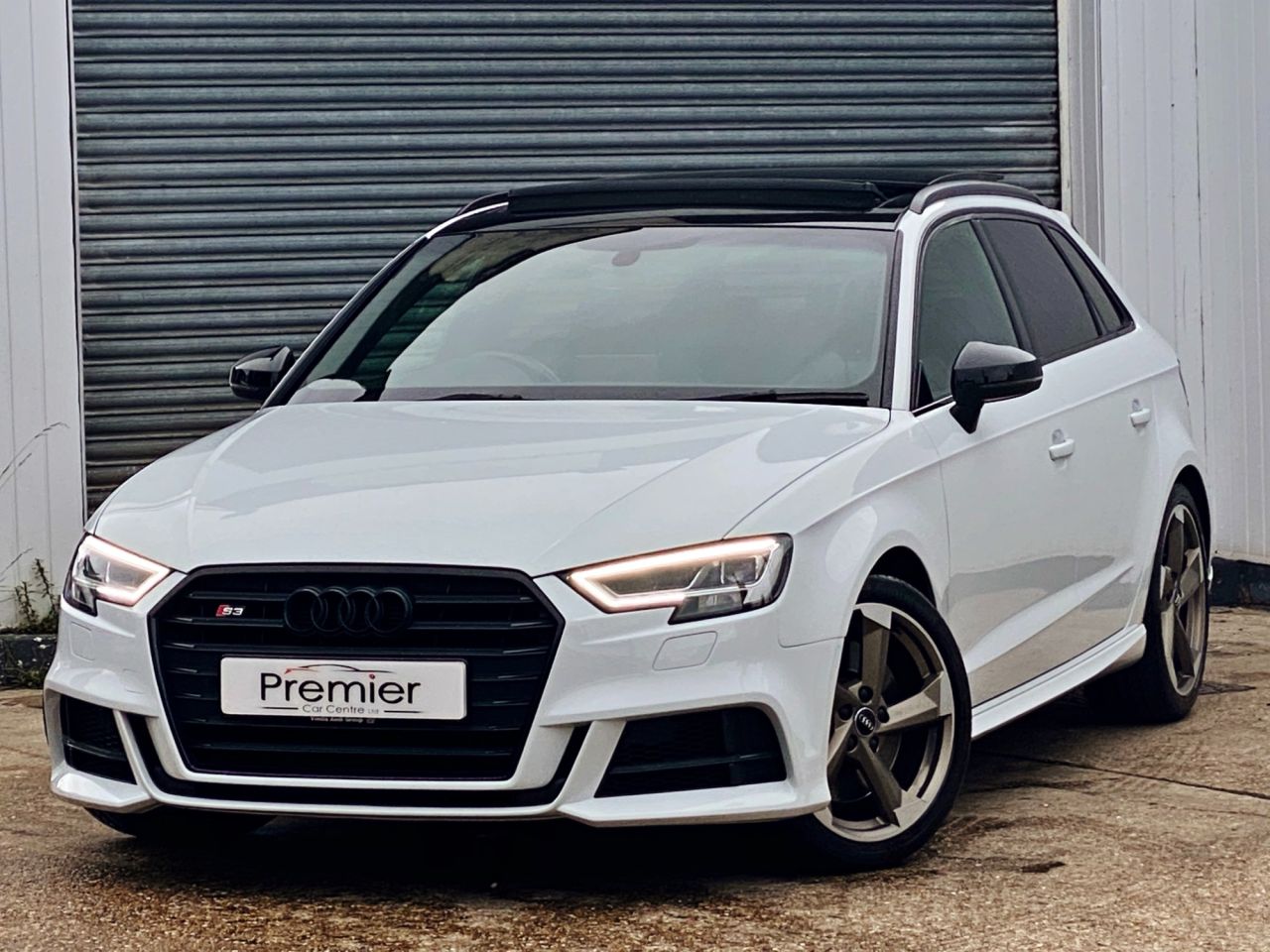 Audi A3 Sportback White Black Edition