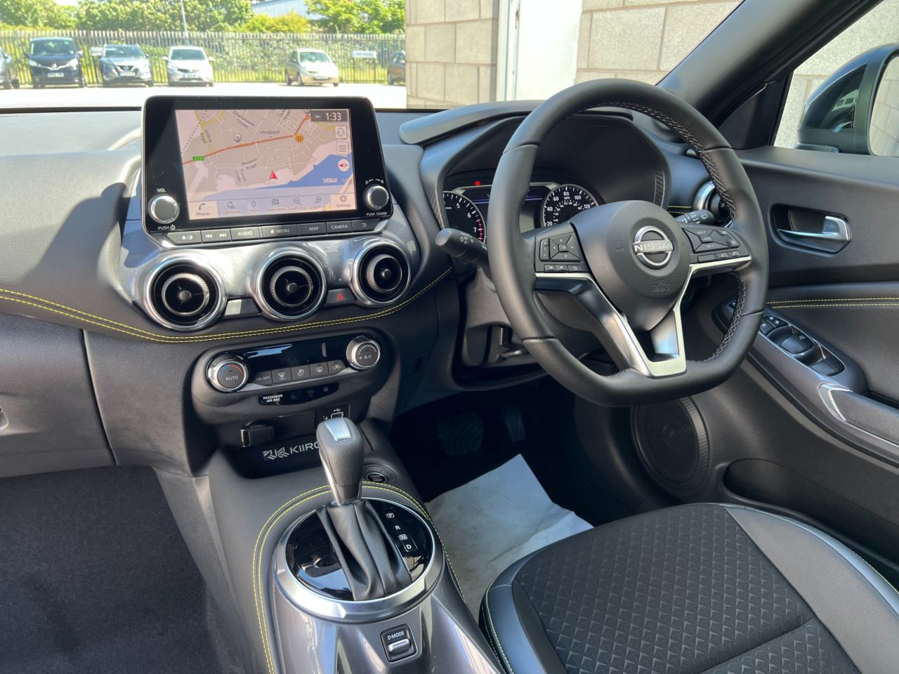 2022 Juke Interior Automatic