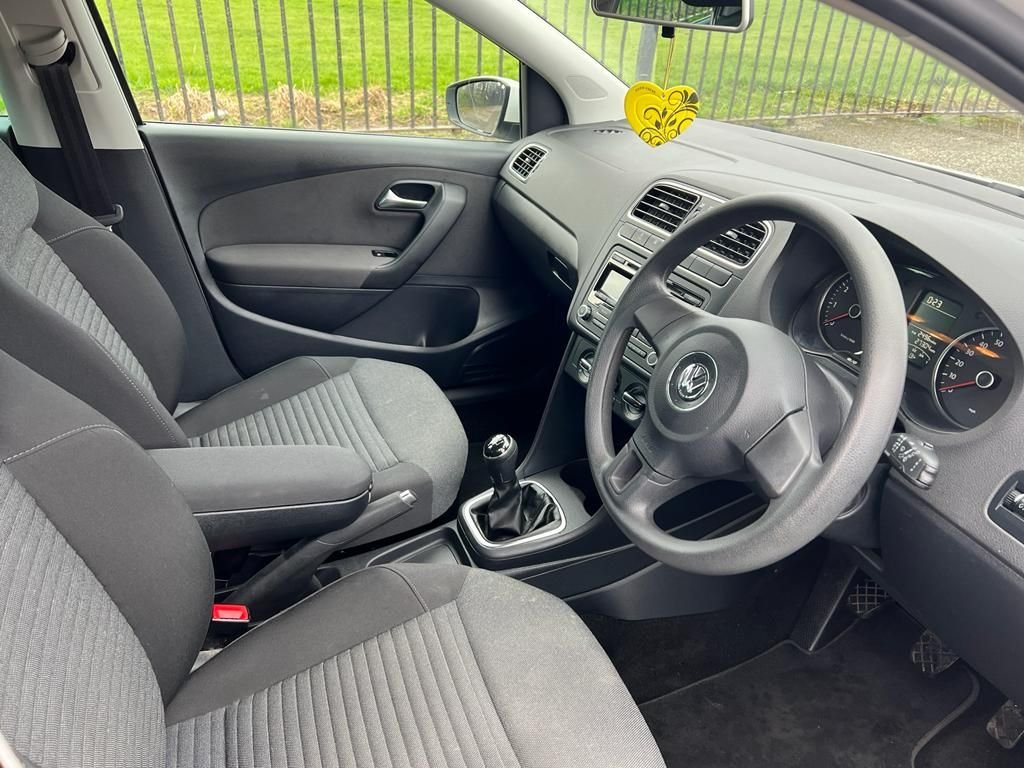 Volkswagen Polo White Interior