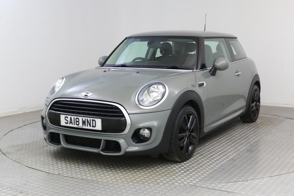 2018 MINI Hatch Cooper 1.5 Cooper 3D 134 BHP £10,499