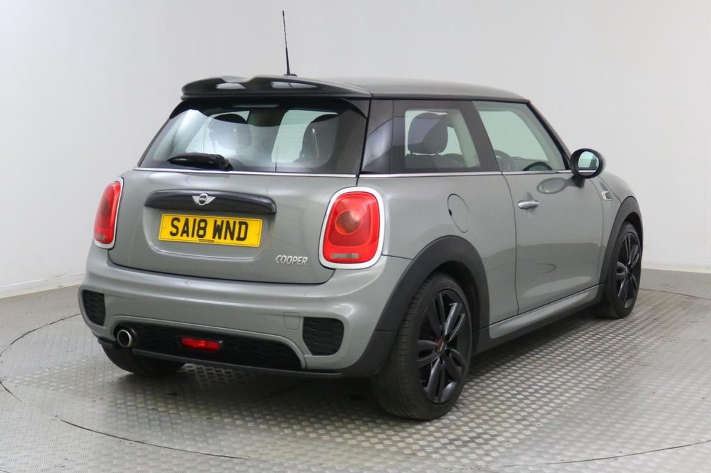 2018 MINI Hatch Cooper 1.5 Cooper 3D 134 BHP £10,499