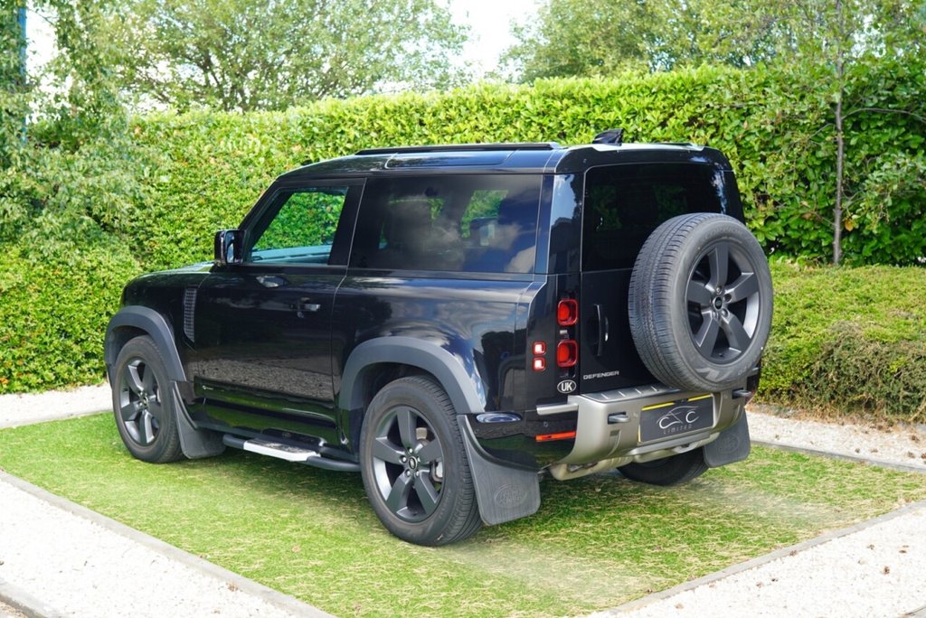 2021 Land Rover Defender 90 X-Dynamic Hse £66,995