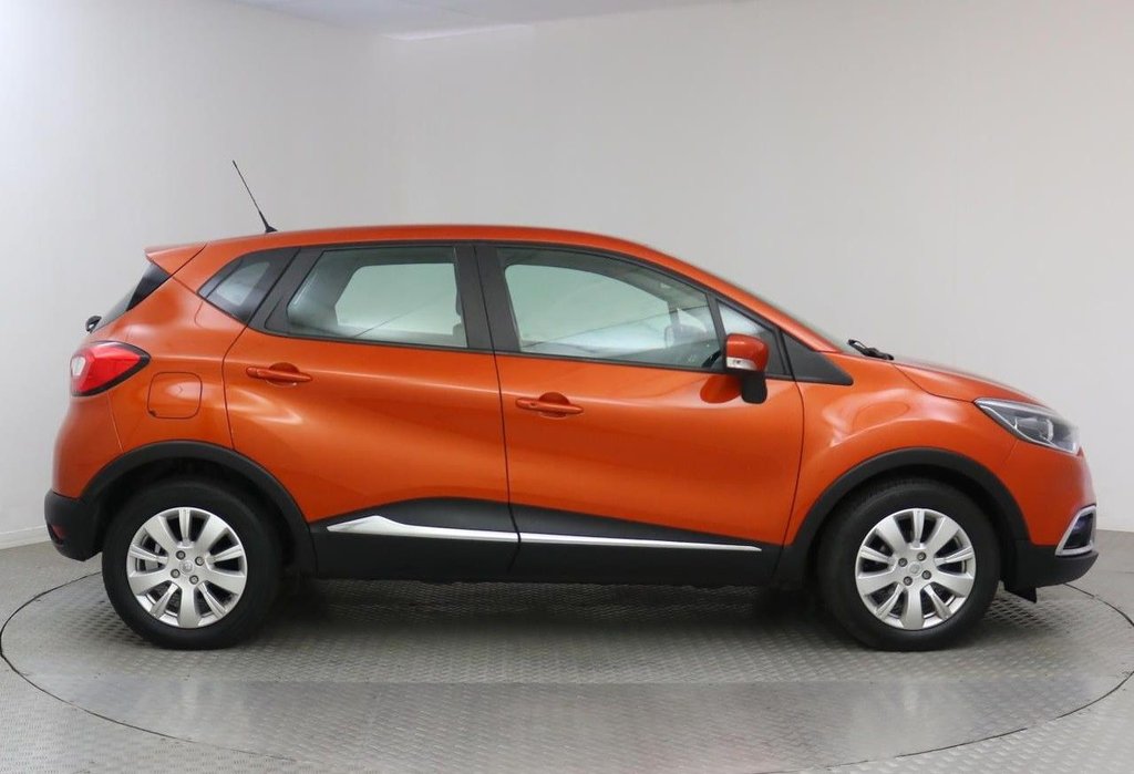 Renault Captur 0.9 Expressionplus Convenience Energytce S/S 5D 90 BHP