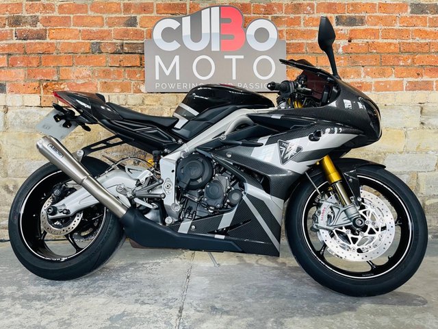 Used Triumph bikes for sale. Triumph Dealer Huddersfield | Cubo Moto