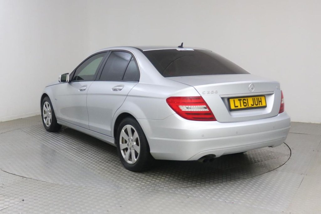 Mercedes-Benz C-Class 2.1 C200 CDI Blueefficiency SE Edition 125 4D