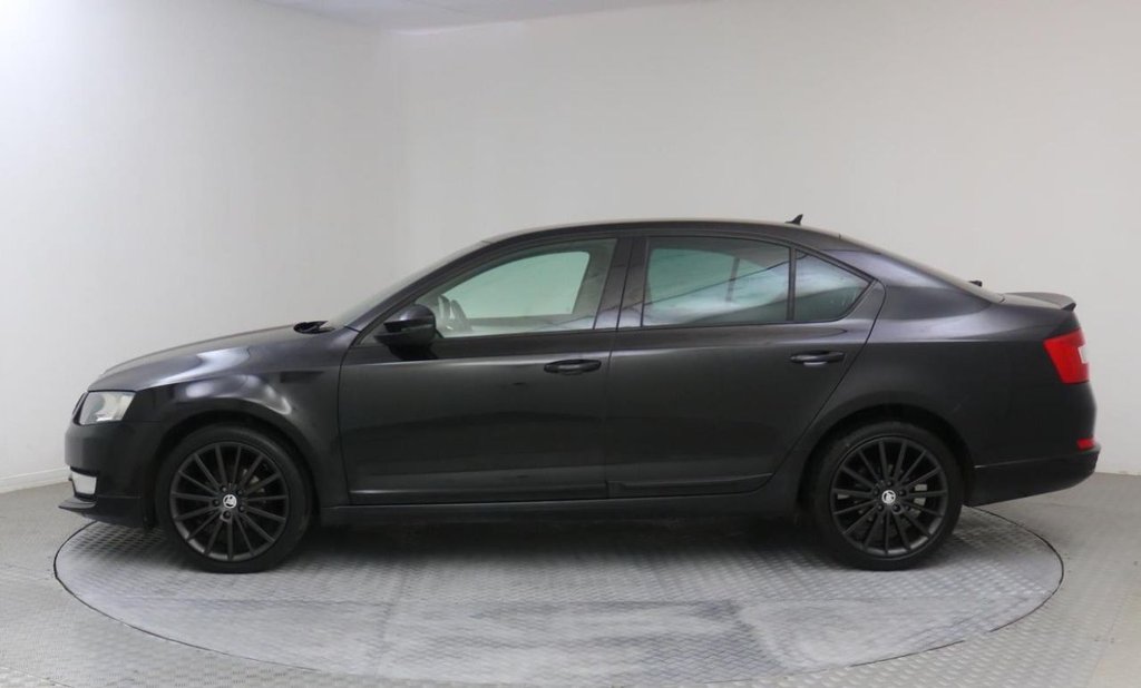 2014 Skoda Octavia 1.6 Black Edition TDI CR 5D £8,499