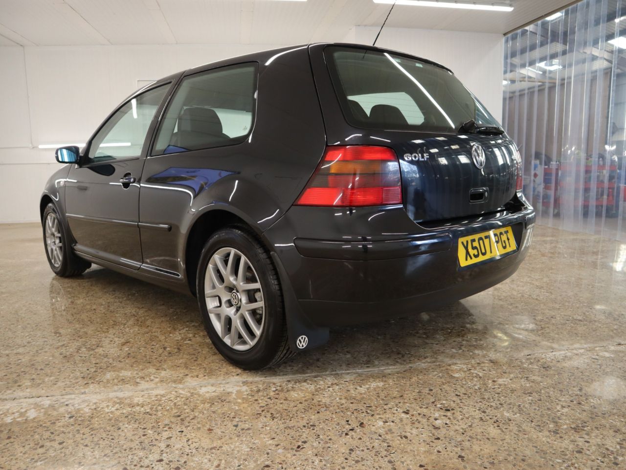 2000 Volkswagen Golf 1.8 GTI 3D 148 BHP £8,490