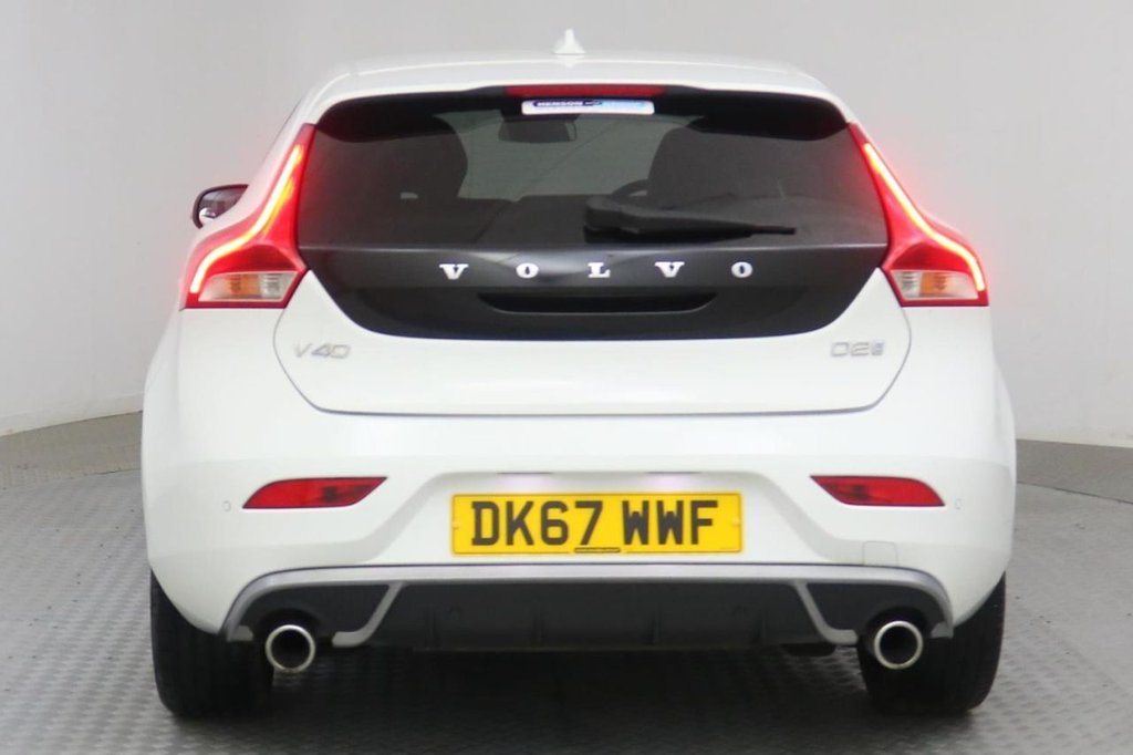 2017 Volvo V40 2.0 D2 R-Design Pro 5D £10,999