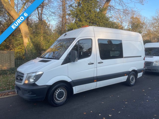 Used vans for sale. Feltham & Middlesex van Dealer | Parkway Commercials