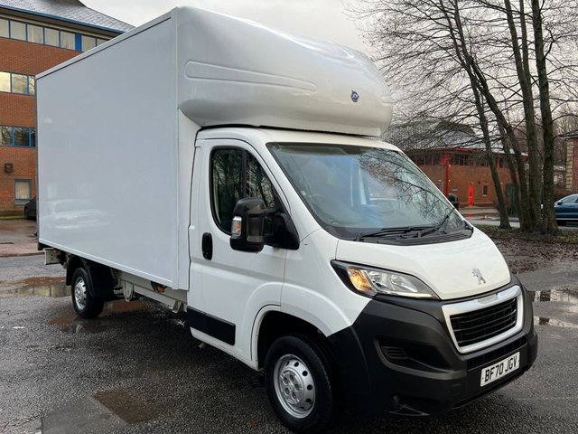 Used vans for sale. Oldham & Greater Manchester van Dealer | The Van ...