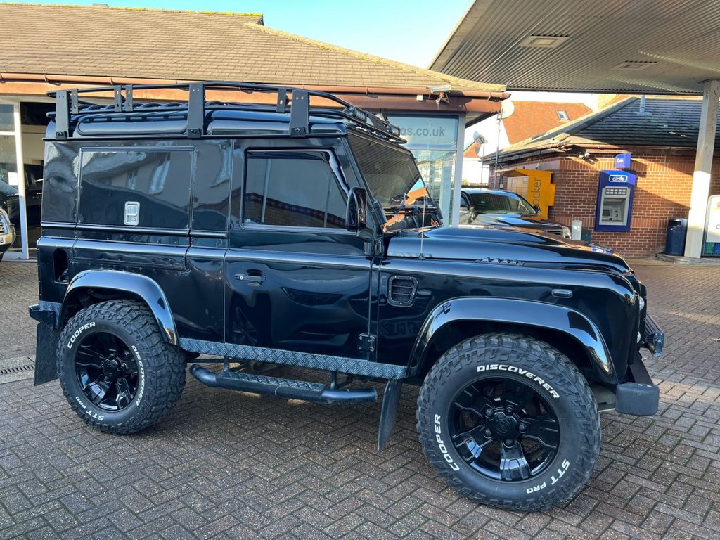 2013 Land Rover Defender 90 2.2 TDCI £27,490