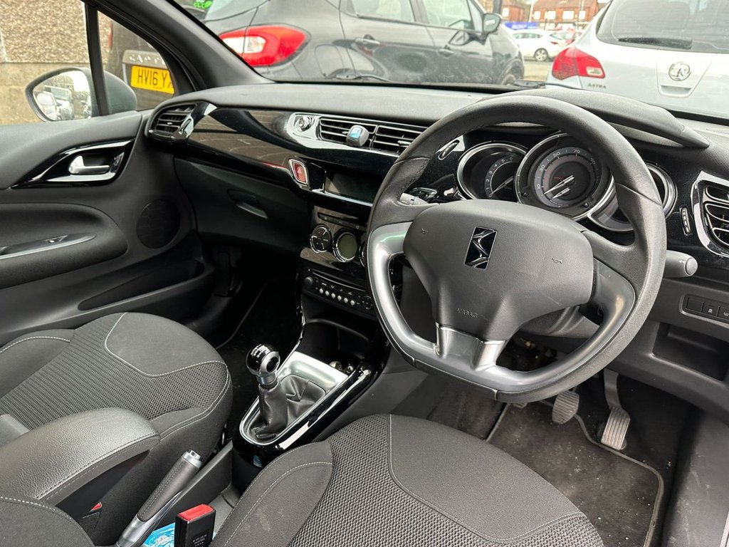 Citroen DS3 1.2 Puretech DStyle Plus S/S 3 Door Convertible Silver 1 ...