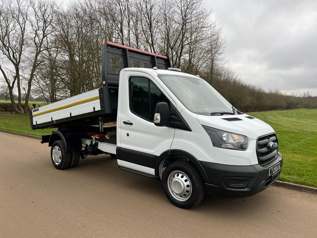 Used Ford vans for sale. Ford Dealer Burnham | Slough Van