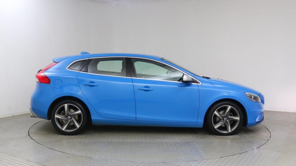 2014 Volvo V40 D2 R-Design £9,999