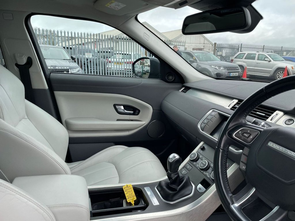 2016 Land Rover Range Rover Evoque Ed4 SE Tech £13,990