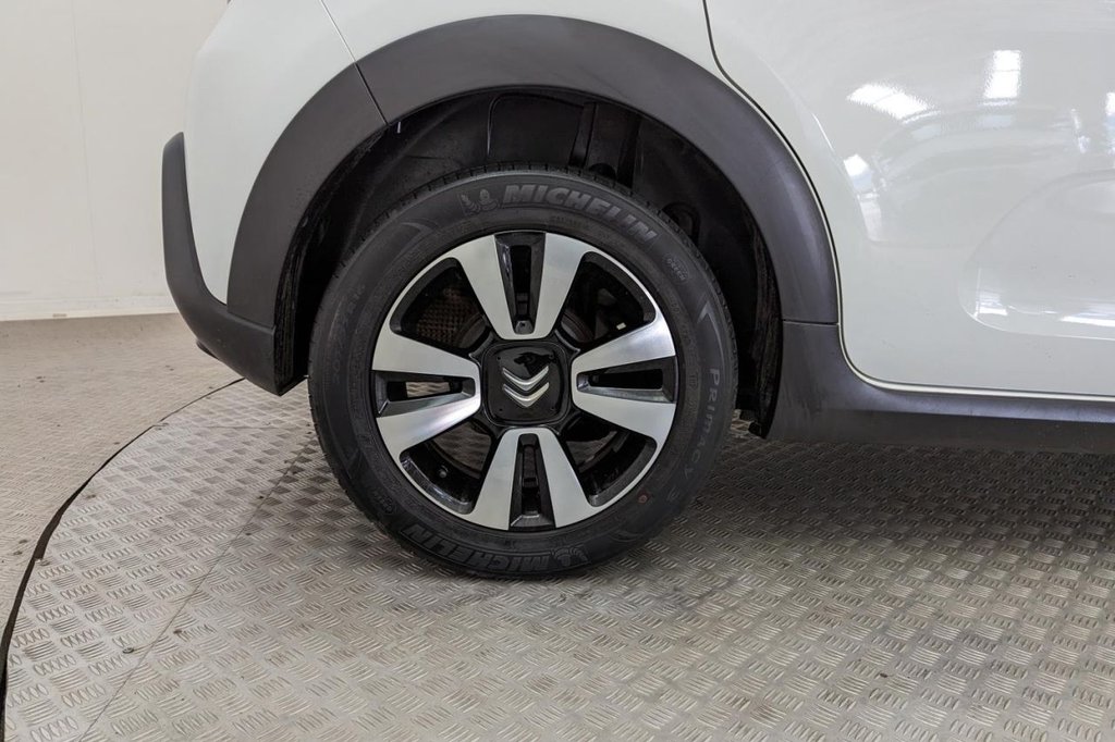 2017 Citroen C3 Puretech Feel £9,899