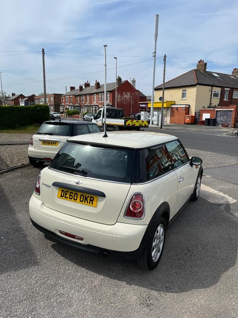 2010 MINI Hatch First 1.6 First 3D 75 BHP £3,295