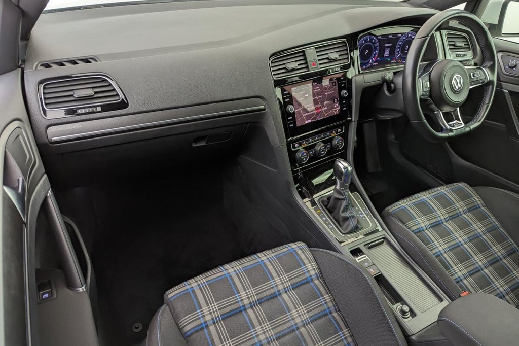 Volkswagen Golf 1.4 Gte Advance DSg Auto 5D 150 BHP