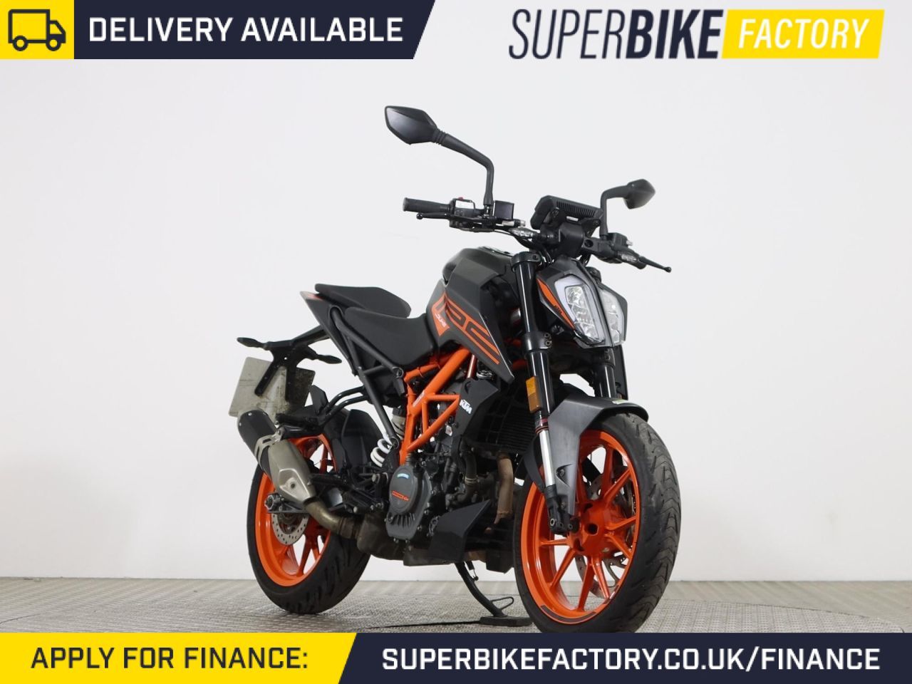 2021 KTM 125 DUKE BLACK with 3800 miles - Used Motorbikes Dealer: Cheshire & Donington Park: The ...