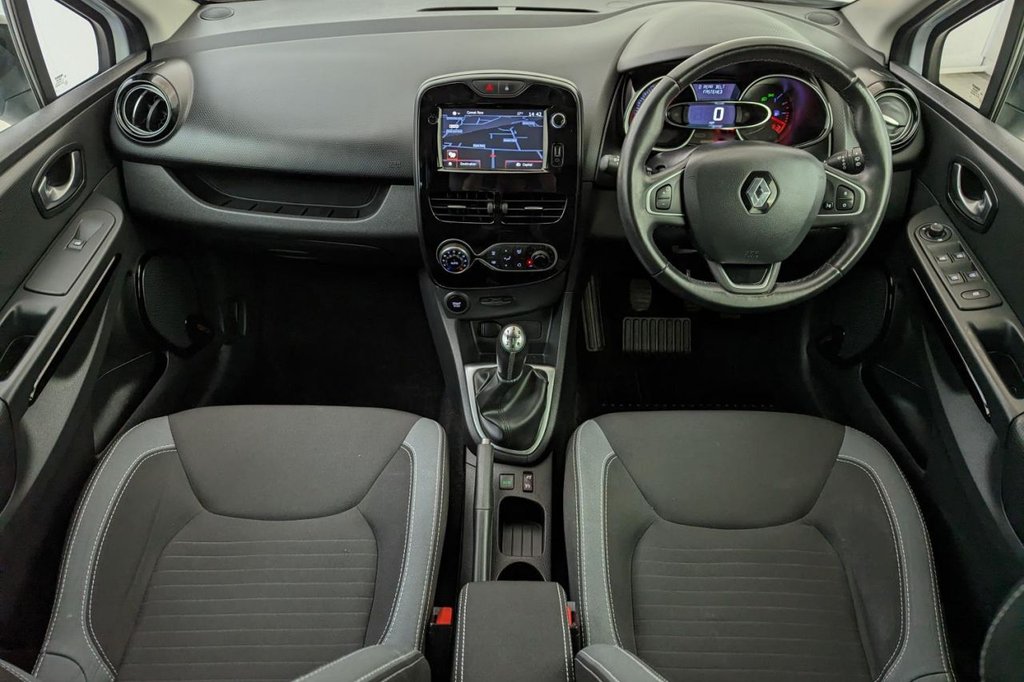 2016 Renault Clio 0.9 Dynamique S Nav Tce 5D £9,999
