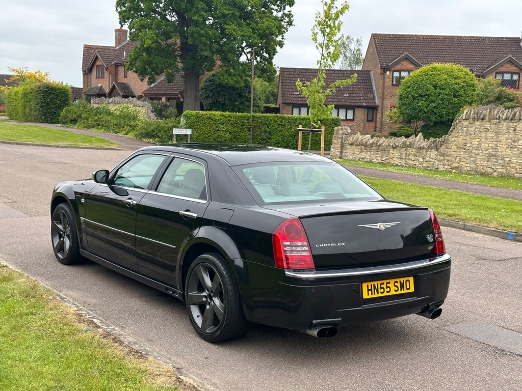 2005 Chrysler 300c 3.5 V6 Rhd 4D 250 BHP £5,990