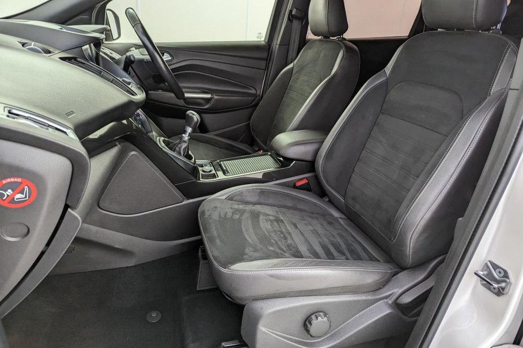 2017 Ford Kuga 2.0 St-Line TDCI 5D £12,999