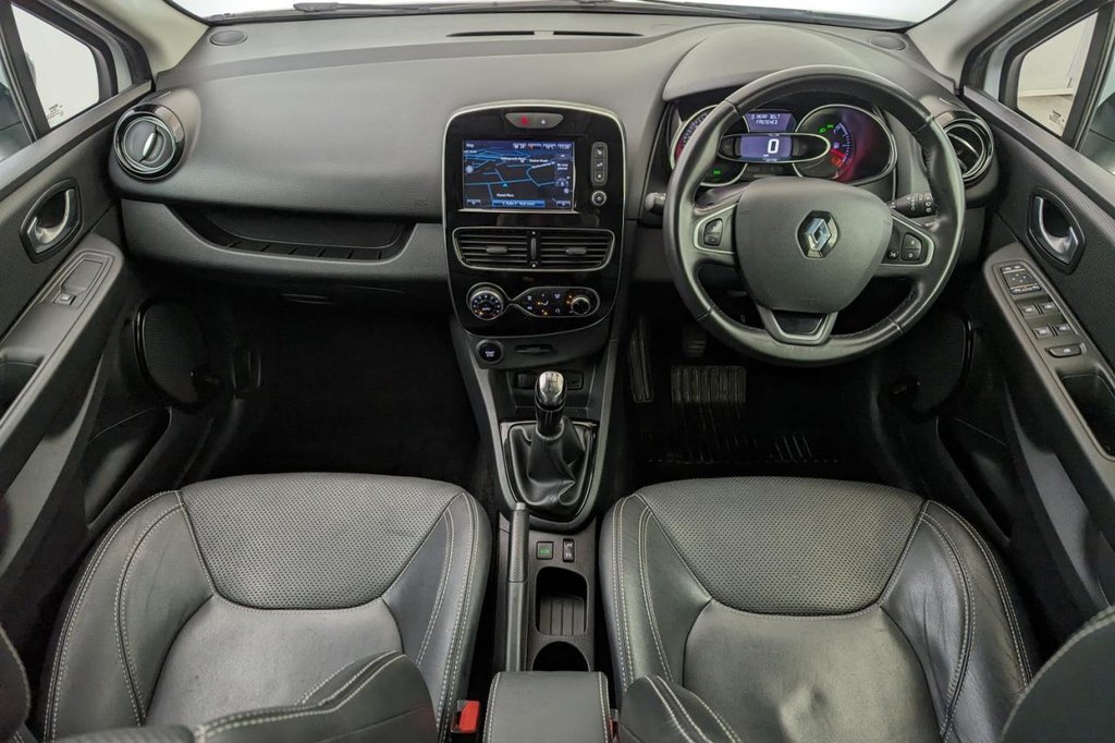 2017 Renault Clio 1.5 Signature Nav DCI 5D £9,899