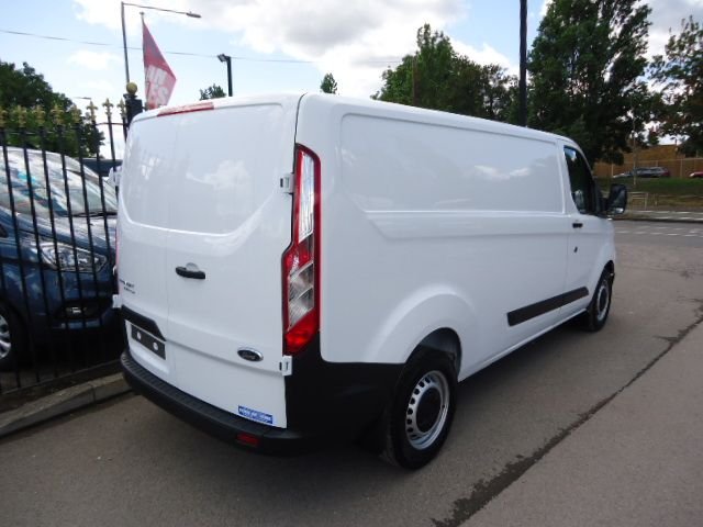 Ford Transit Custom 2.0 340 Ecoblue Leader Premium Panel Van 5dr Diesel ...