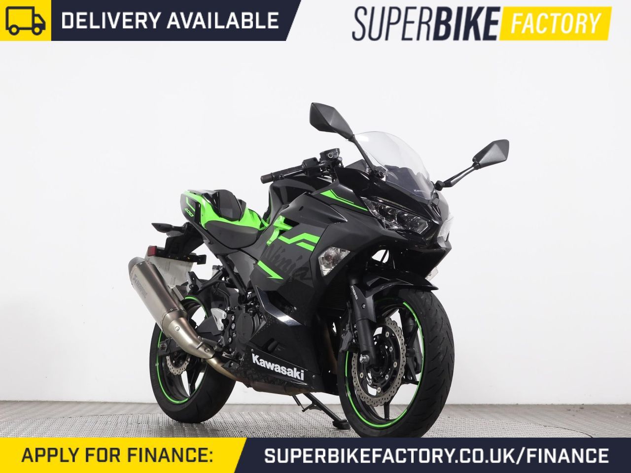 Wunderschne Kawasaki Ninja 400 Schwarz Bild