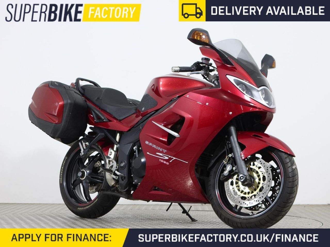2006 TRIUMPH SPRINT ST 1050 RED with 6879 miles - Used Motorbikes ...