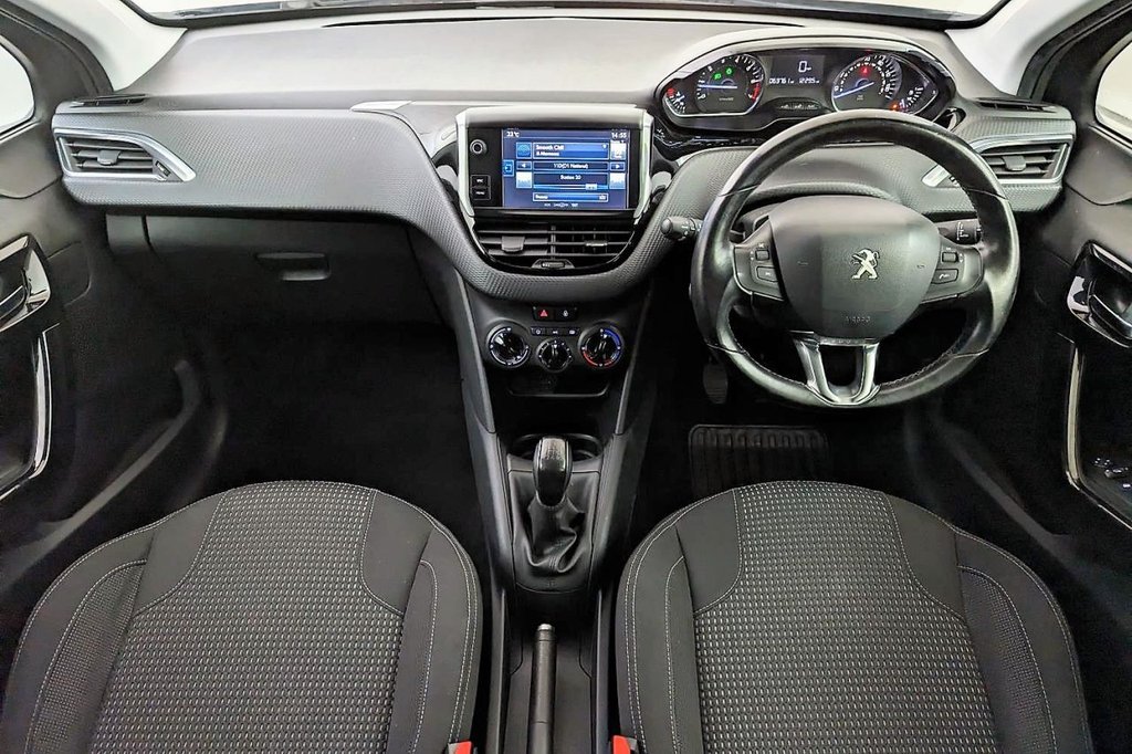2015 Peugeot 208 1.2 Puretech Allure 5D 82 BHP £6,999