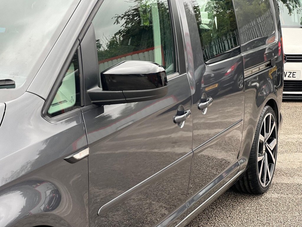 Volkswagen Caddy Maxi 2.0l C20 TDI Kombi 0D 101 BHP