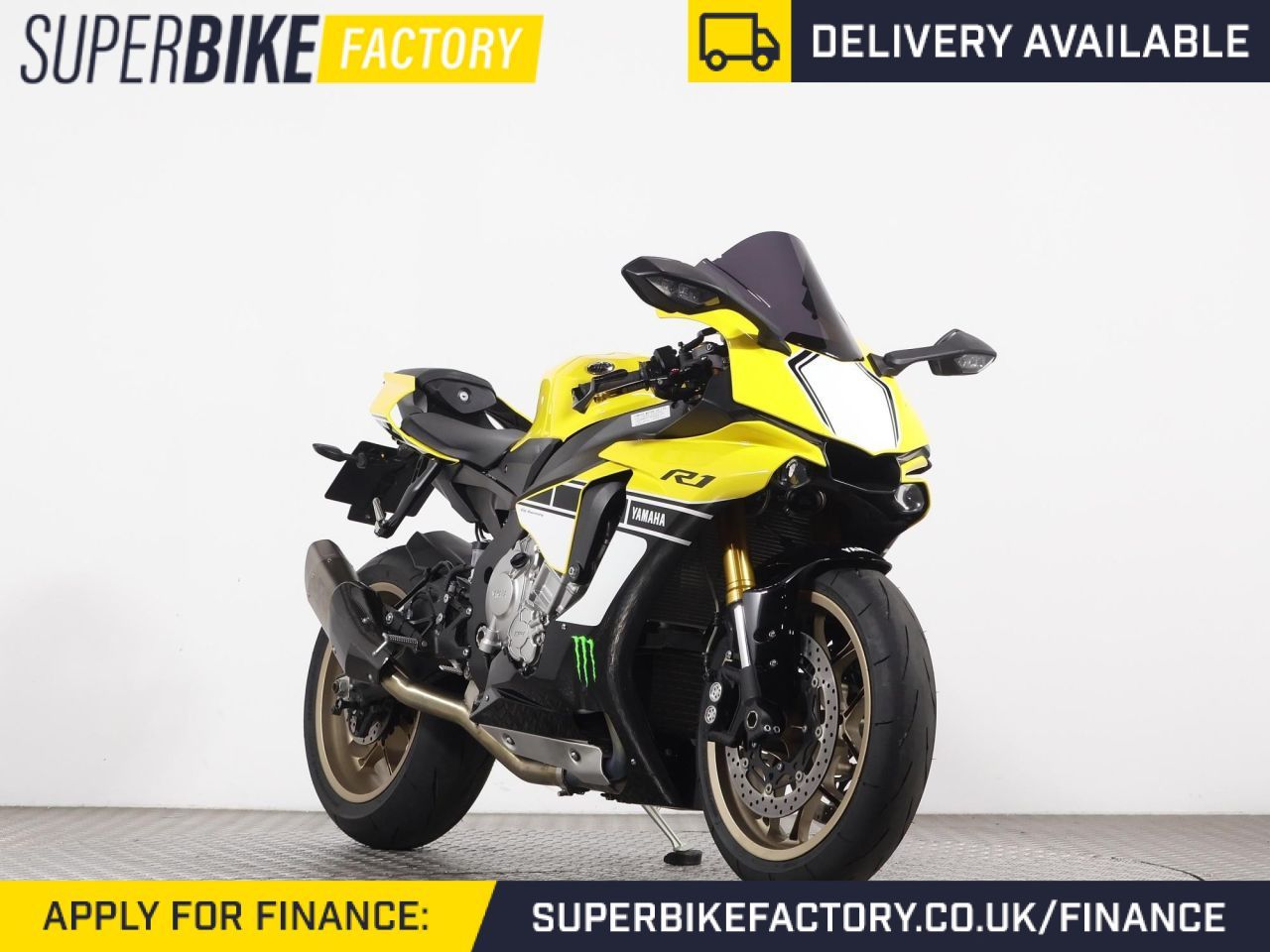 2017 YAMAHA R1 - 4900 miles | Superbike Factory