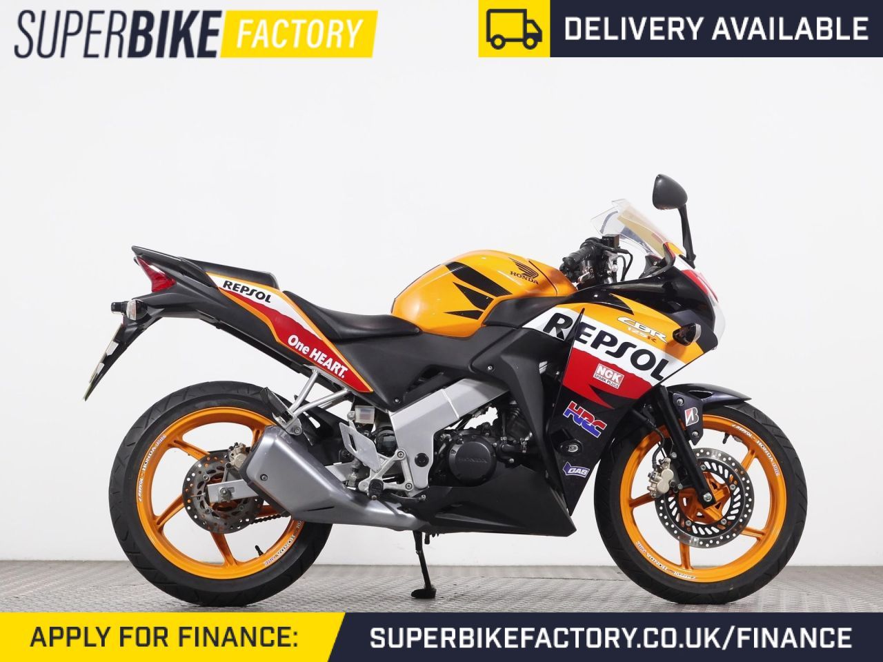 2013 HONDA CBR125R - 1776 miles | Superbike Factory