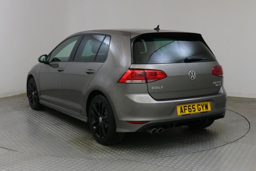 Volkswagen Golf 2.0 R-Line TDI Bluemotion Technology DSg 5D Auto