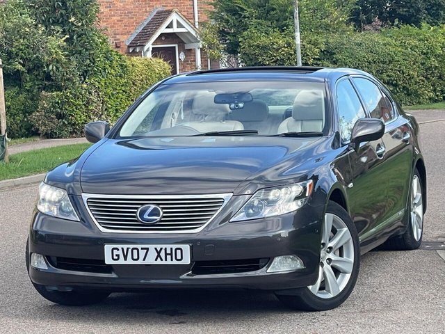 Used Lexus cars for sale in Bedford, Bedfordshire | The Carshop Bedford