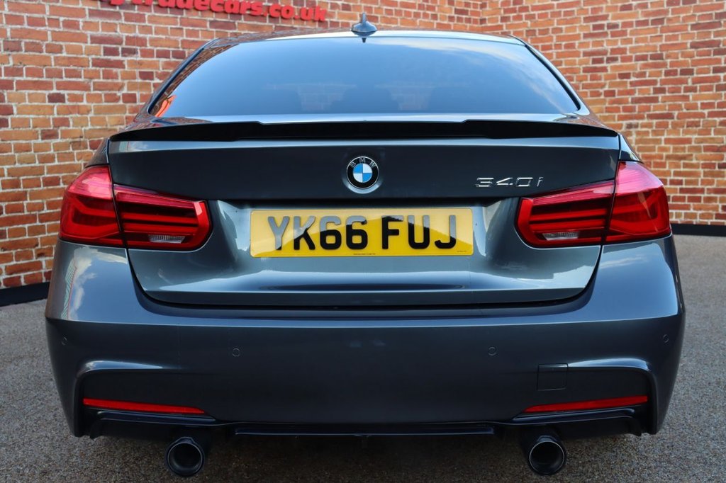 2016 BMW 3 Series 3.0 340i M Sport 4D 322 BHP £19,990