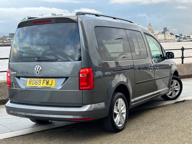 Volkswagen Caddy Maxi 1.0 C20 Life TSI 5D / 7 Seats