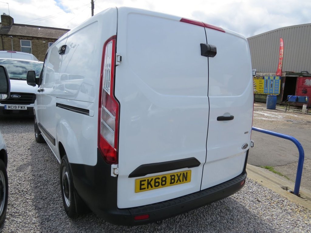 Ford Transit Custom 300 Base 2.0tdci 104 BHP Euro 6 L1 H1 (facelift) Van,