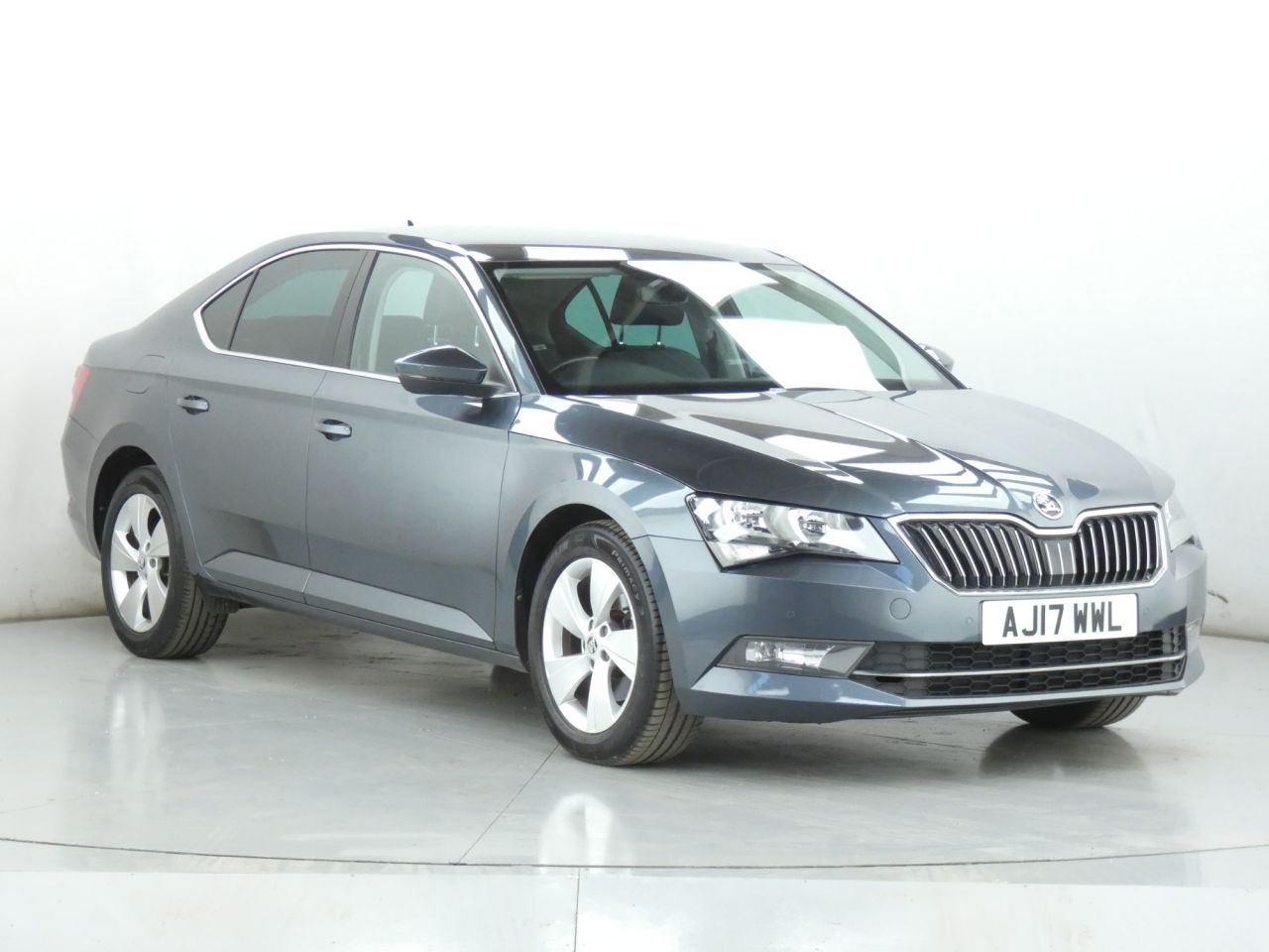 2017 Skoda Superb SE Technology TDI £8,990